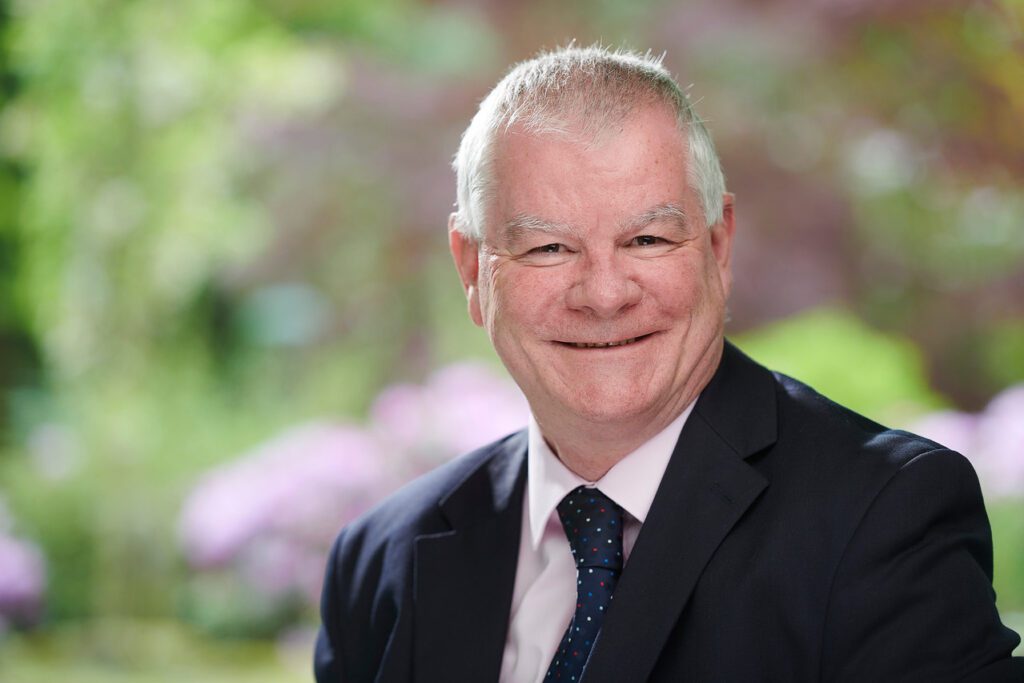 Deputy Vice-Chancellor Steve Igoe retires after an incredible 28 years ...