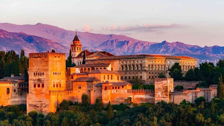 An introduction to Spanish - Edge Hill University